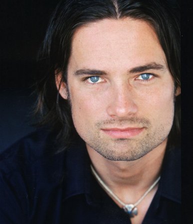 Warren Christie - Alphas Wiki