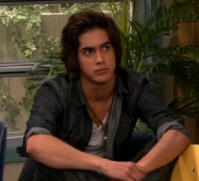 Image - Beck Oliver in Helen Back Again.PNG - Victorious Wiki - Wikia