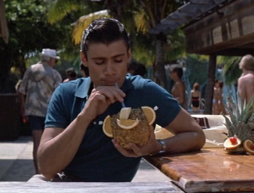 Manny Ribera -Scarface | Scarface, Manny scarface, Movie shots