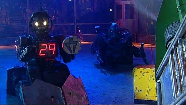 NFL officials to use wireless communication devices in 2014 : r/nfl